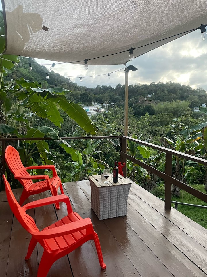 Escape Outdoors W Jacuzzi, 1-acre Backyard - Bayamón