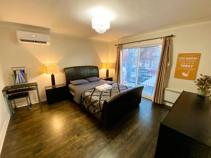 Private Room W/smart Tv, Center Of Montreal - Dorval