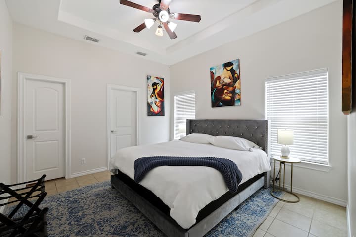 “The Maisonette In Edinburg” - Edinburg, TX