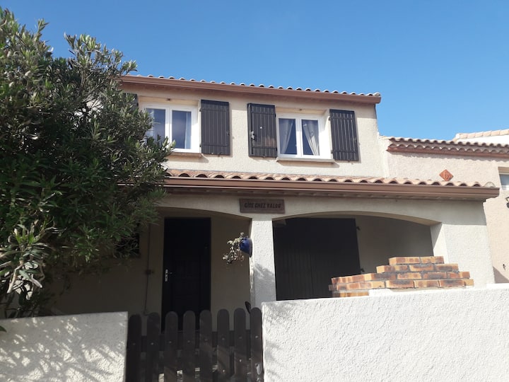 Gite "Chez Valou"
Les Colombes
  St Pierre La Mer - Aube