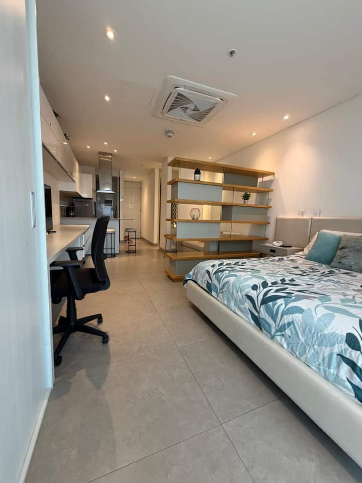 Modern Apt | Jacuzzi, Parking, Coworking, Gym - Barranquilla