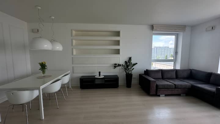 Refined Luxury Apartment Grzybowski Square B234 - Warschau