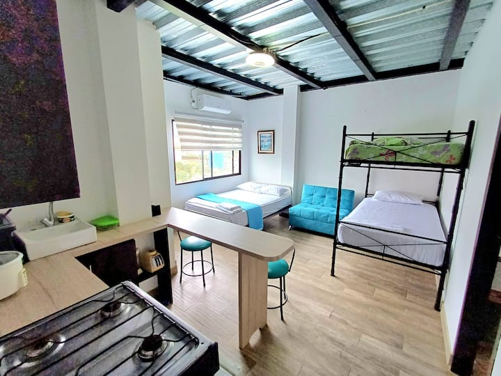 Comfortable Mini Apartment With Kitchen Group Of 8 - Machalilla