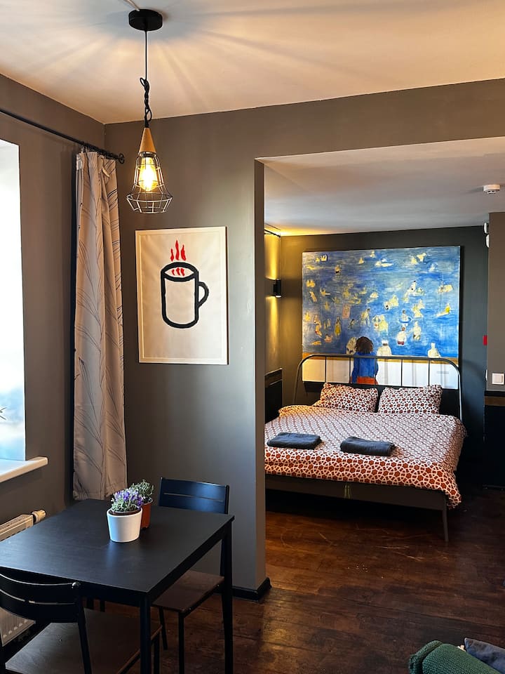 Coffeeshop Living Experience In Old Town - Vilnius
