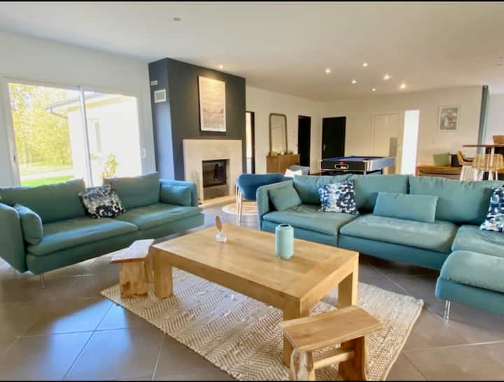 Depaysement Dans Une Belle Villa Avec Piscine - Département Dordogne