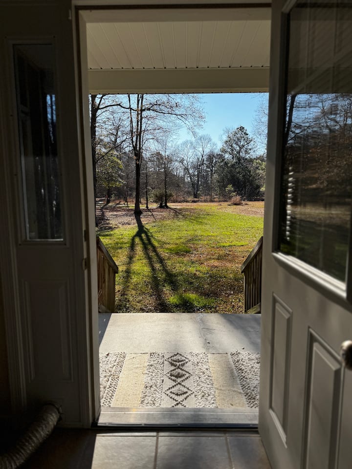 Peaceful Nature Home & Pond Near Shopping Center - Delaware