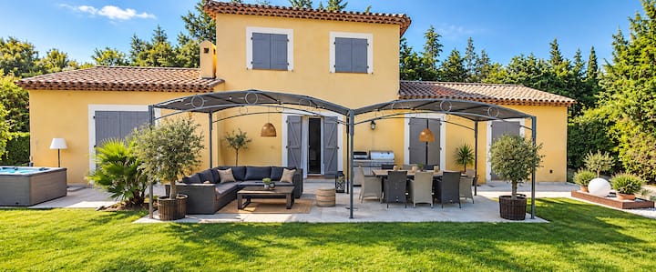 Villa Provencale Avec Piscine Et Spa - Antibes