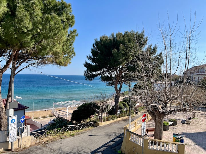 Appartamento Con Cortile Vista Mare 1 - Isola di Capo Rizzuto