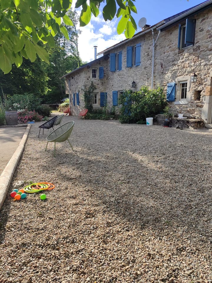 Ancienne Bergerie  Nichee  Sur Une Presqu'ile. - La Salvetat-sur-Agout