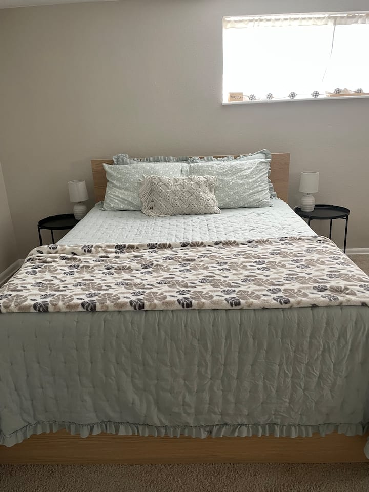 Cute Studio Great For Long Term Rental - Aurora, CO