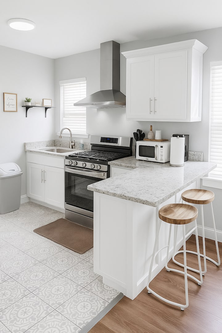 Casa Monroe - 3 Bed, 1 Bath Renovated Home Woffice - El Paso, TX