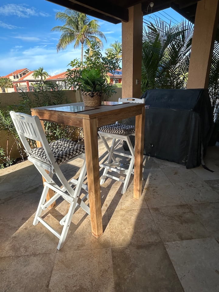 Close Walk To Beach - Aruba