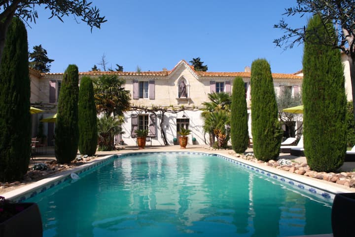 Villa à Saint-gilles Avec Piscine - Saint-Gilles