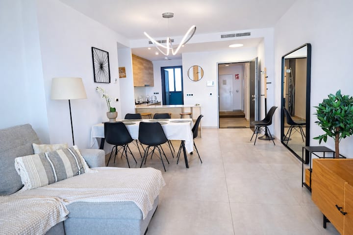 Sunset Waves Excellent Apartment In Benidorm - Benidorm