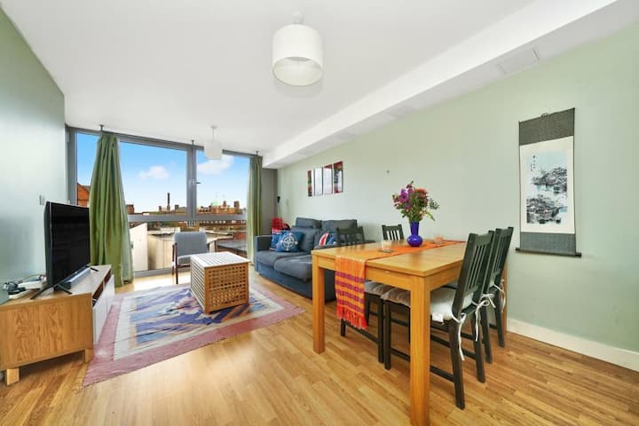 Trendy Brick Lane 2-bed + Private Balcony - Greenwich