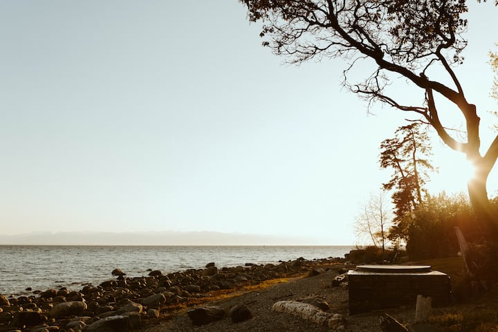 Oceanfront Retreat W/sauna, Hot Tub & Ev 2 Charger - Canadá