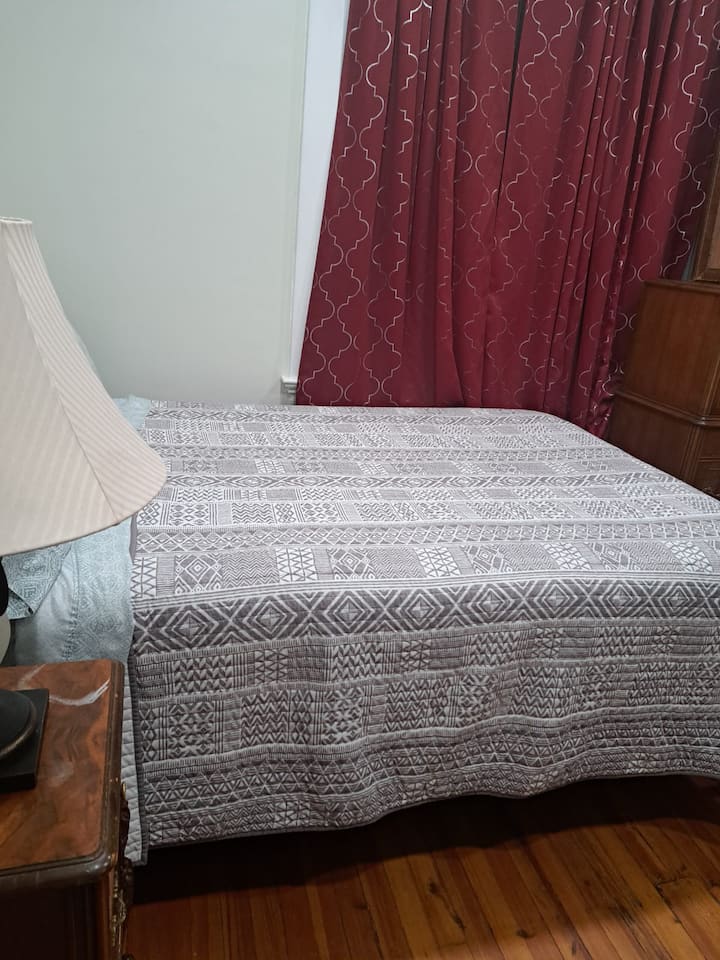 Downtown Room 6 - Reading, PA