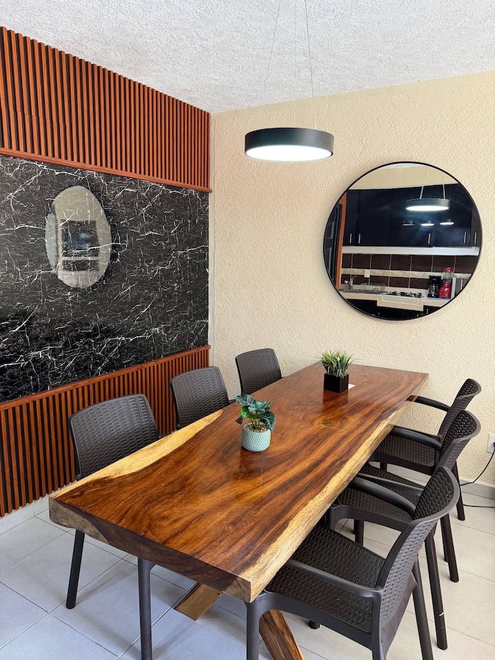 Casa Hermosa Recién Remodelada Con A/c. - Ixtapa Zihuatanejo