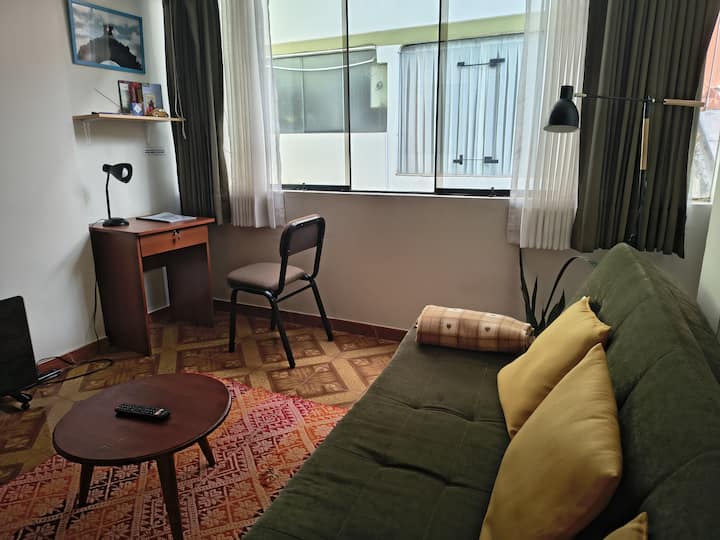 Histórico: 1-bedroom Apartment In San Blas Market Area. Independent Living Room! - Cusco