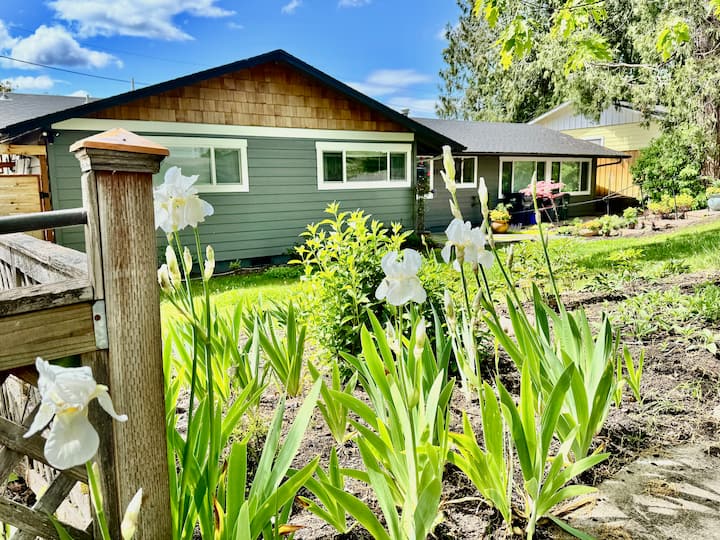 3 Bdrm, 2 Kngs, 1 Qn - Open Concept, Quiet - Eugene, OR