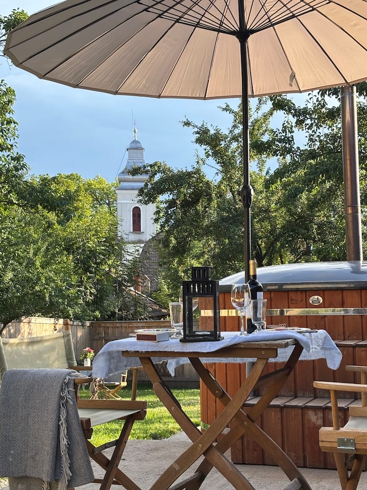 Jotaferien Transylvanian Shepherdhut With Jacuzzi - Târgu Secuiesc