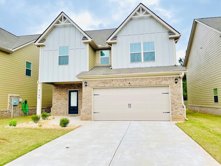 Cozy Home In Gated Community - Atlanta Motor Speedway