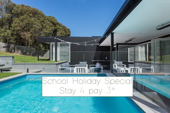Villa Luna Luxury Pool Escape - Rye