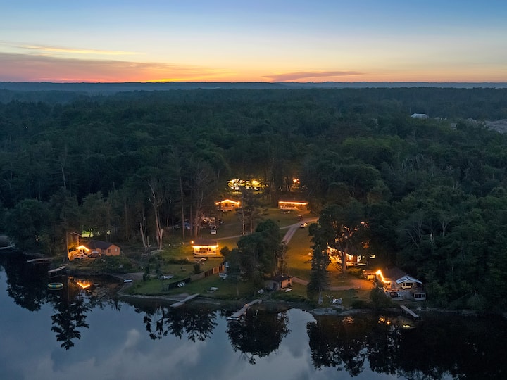 Kawartha Lakes Waterfront Cottage - Kawartha Lakes