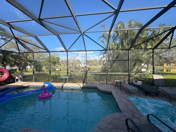 Pet Friendly Palmetto Plant Oasis With Pool & Pond - Anna Maria Island, FL