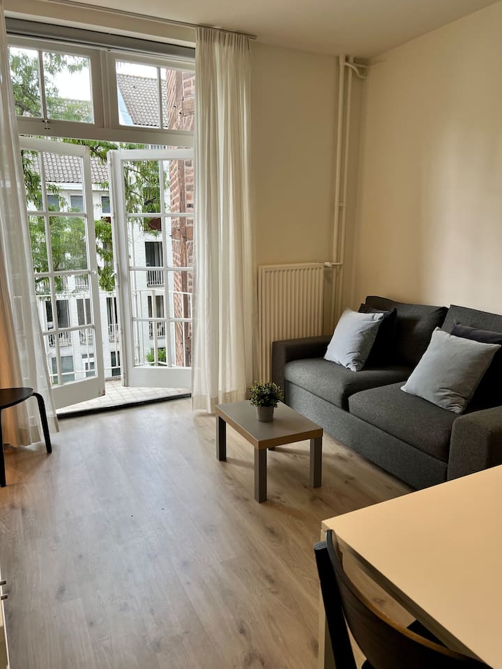 Just Renovated Luxurious Appartment In City Center - Maastricht