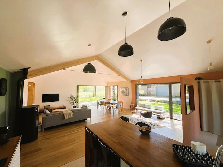 Maison En Bois Familiale Avec Studio Indépendant - France