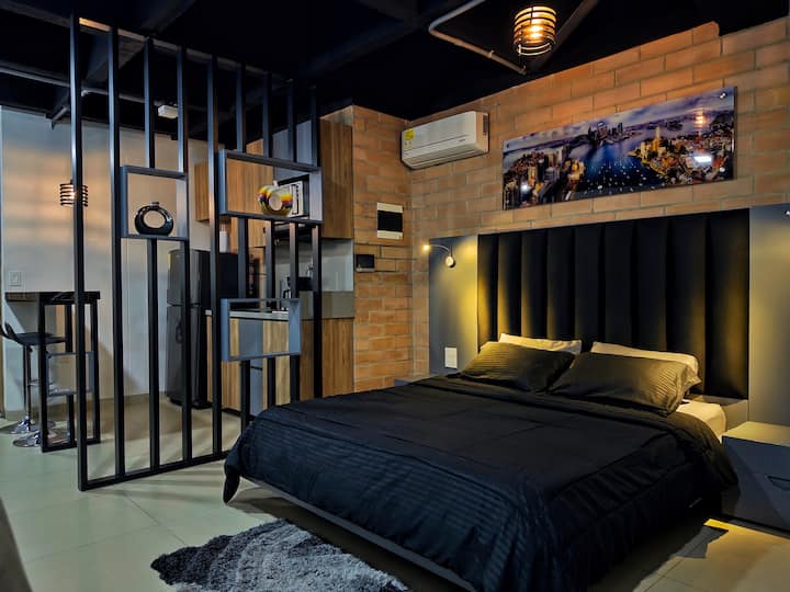 Home Comfort • All You Need Nearby•fast Wifi & A/c - Medellín