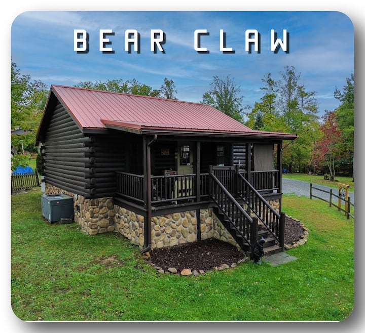 Bear Claw Cove Pet Friendly/ Hot Tub - Winterplace Ski Resort, WV