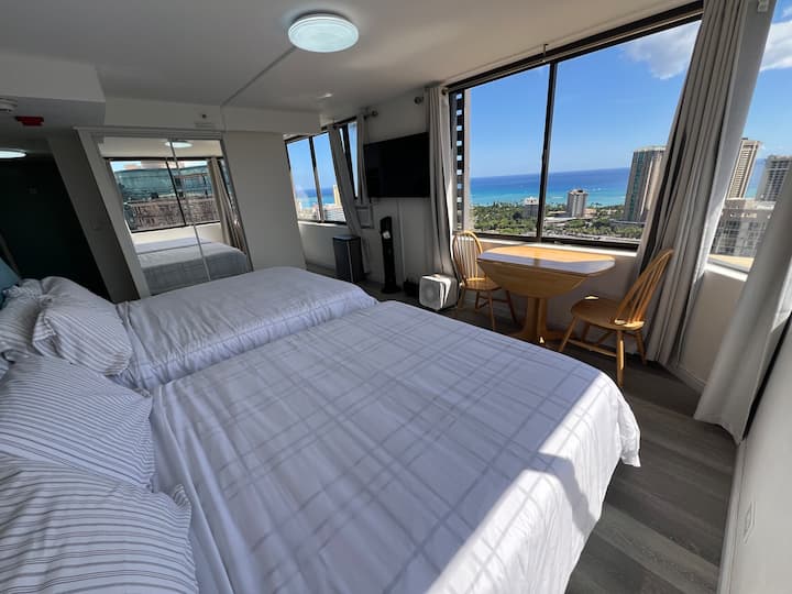 Ocean/sunset Corner View Waikiki Studio 38th Fl - Honolulu