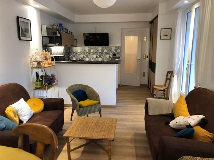 Un Rdc De Villa éQuipé Pour 4 Personnes à Riez. - Riez