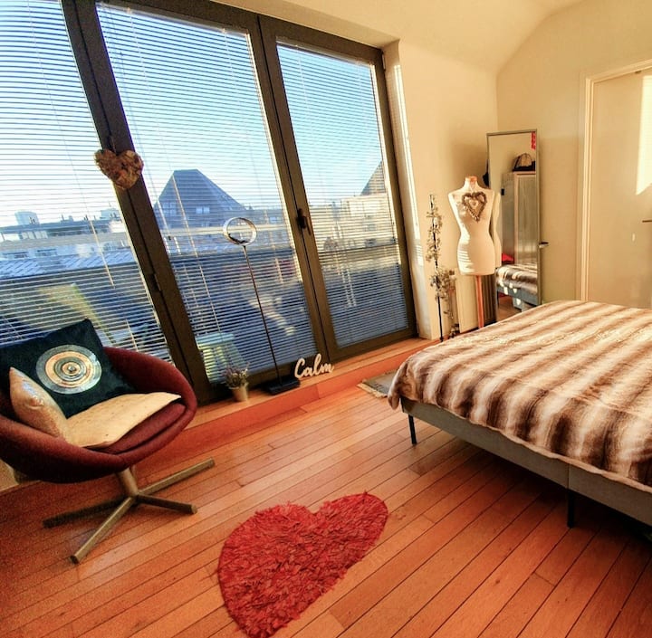 Central, Cosy & Quiet Penthouse With Great Views - Bruselas, Bélgica