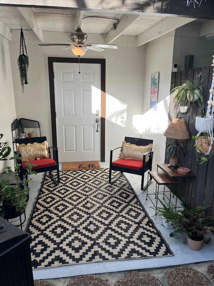 Adorable Private Studio - Everglades, FL