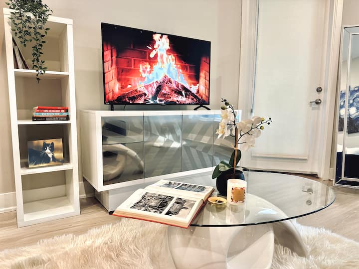 Vivienne | Luxury 1br Unit, Pool, Amenities - 샌타애나