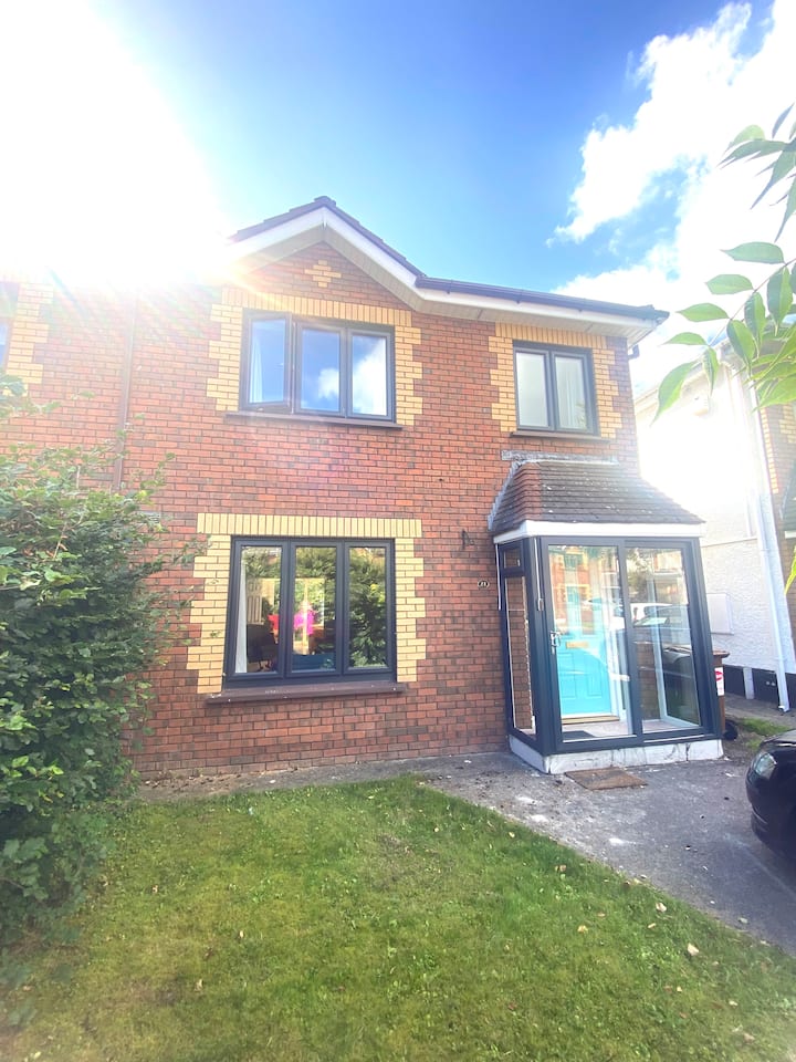 Cheerful 4 Bedroom Residential Home In Quiet Area. - Leixlip