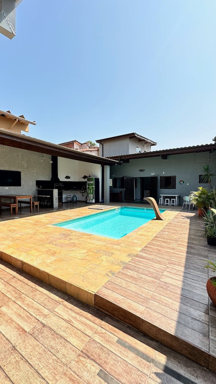 Casa Piscina E Ar Condicionado No Centro Ubatuba - Ubatuba