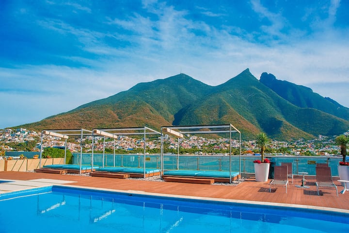 Retreat Unit With Pool & Gym Close To Attractions - Monterrey