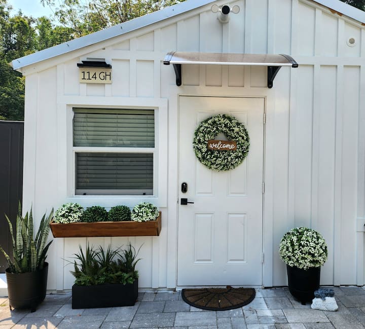 The Sacred Space Downtown Orlando Milk District - Winter Park, FL