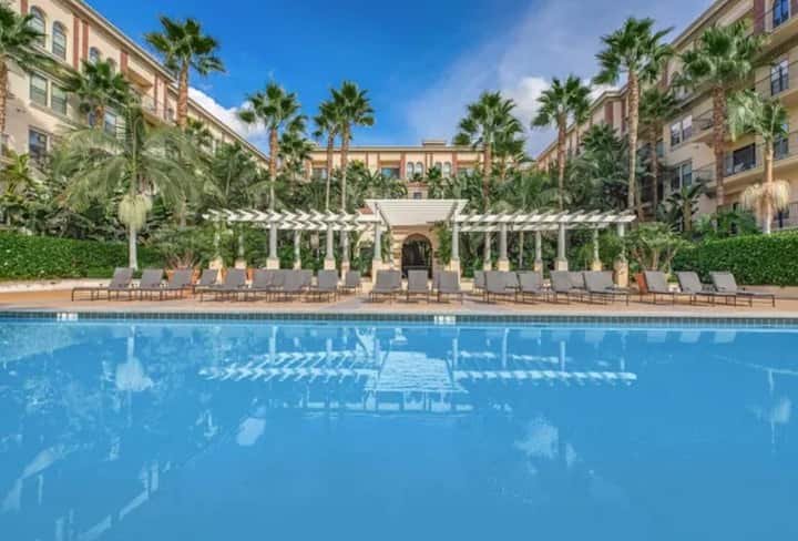 Lovely Two Bedroom Downtown L.a Resort Like - Los Angeles, CA