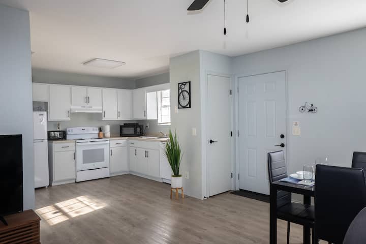 Downtown Gem, Steps To Momentary Art & Trails. Bb - Crystal Bridges Museum of American Art