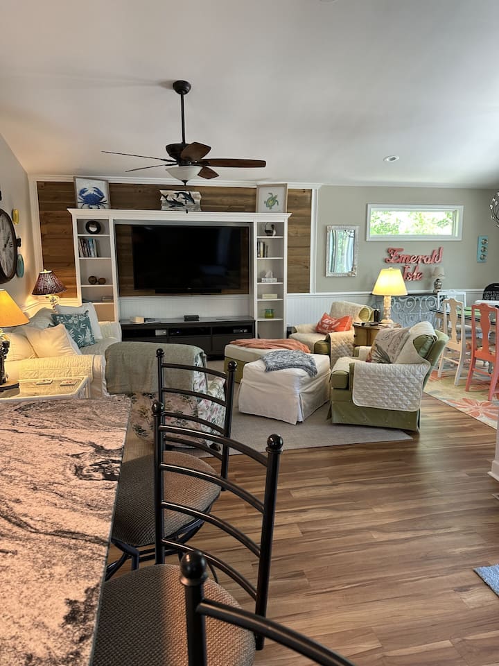 No Coconuts Cabana - Swansboro, NC
