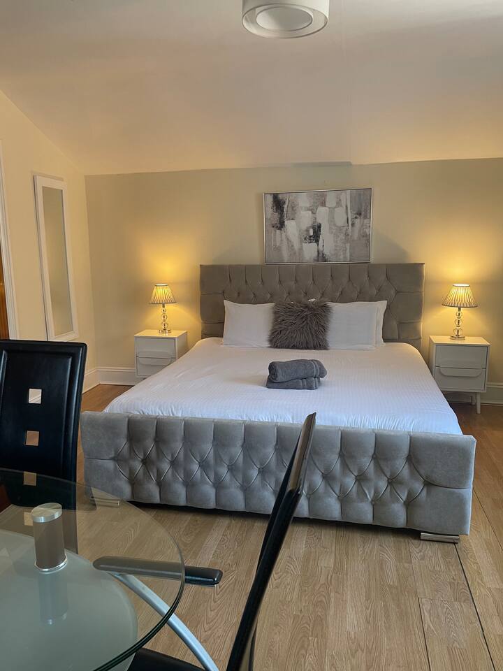 The Annex Apartment With Free Parking - Durham