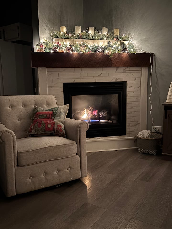 Fall In Love With Our Sweet Retreat - Lake Geneva