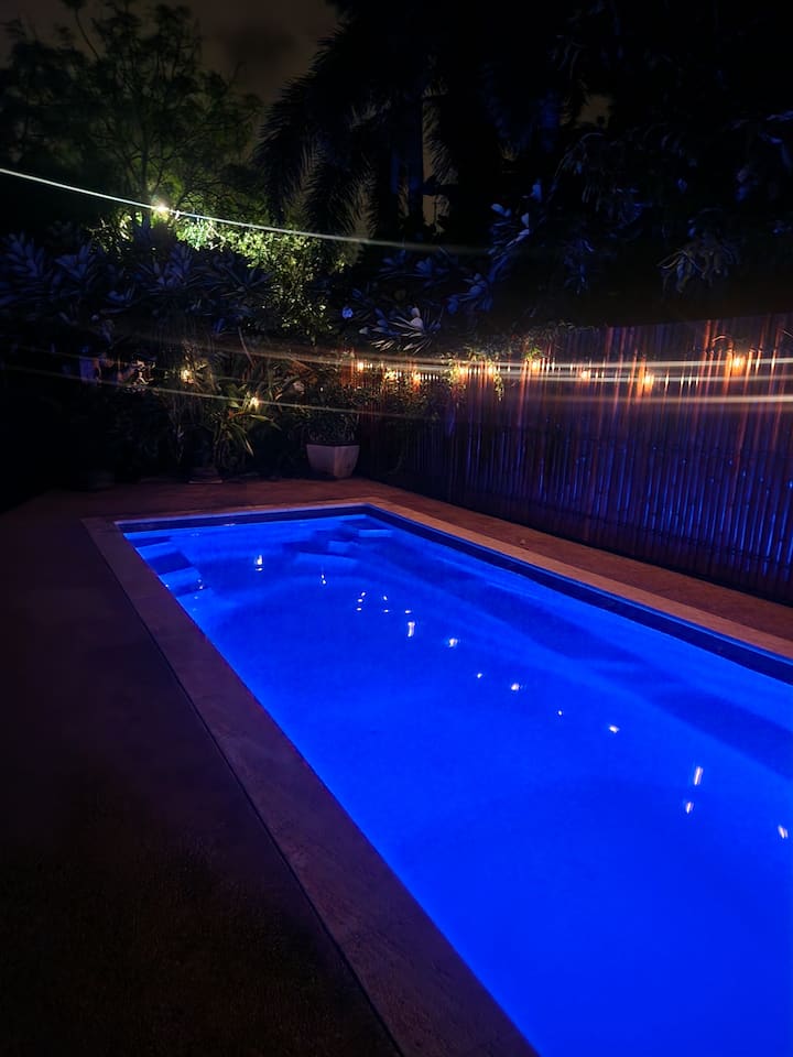 Frangipani Poolside Retreat - Broome