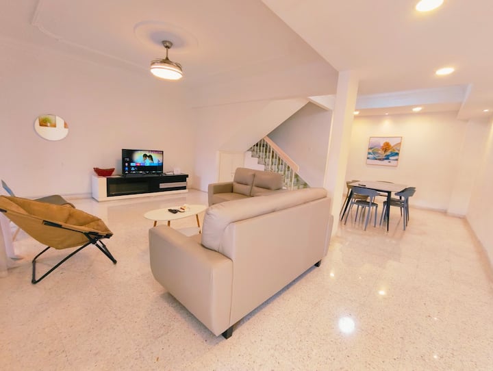 Taman Kota Kulai 4br 12pax Smart Tv Putuo Village - Kulai