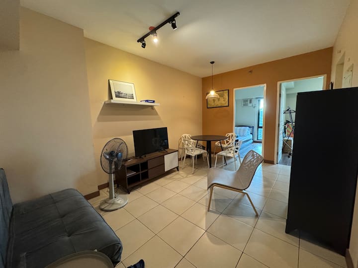 2br Near Ortigas, Makati & Bgc Wifi - Pasig
